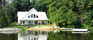 Barefoot Beach House | See Centralia, Illinois